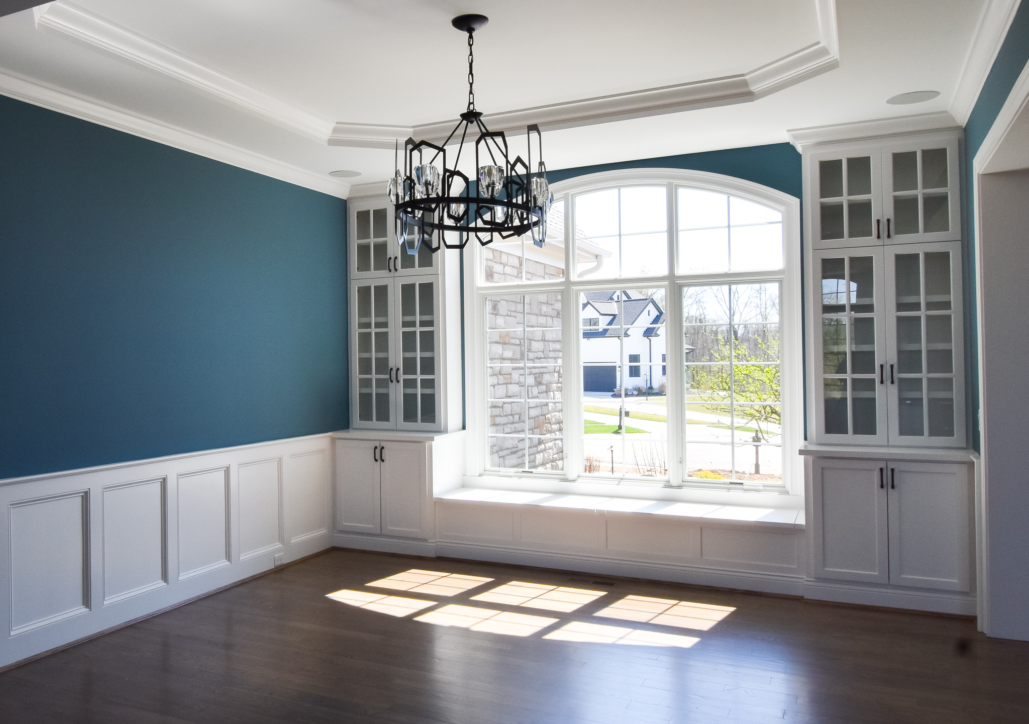 Features - Built-In Bench Seats - C&W Custom Woodworking